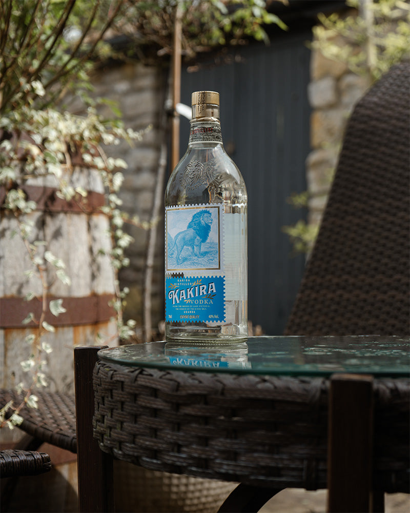 Kakira 40% ABV Vodka 70cl | Twelve Green Bottles Wine